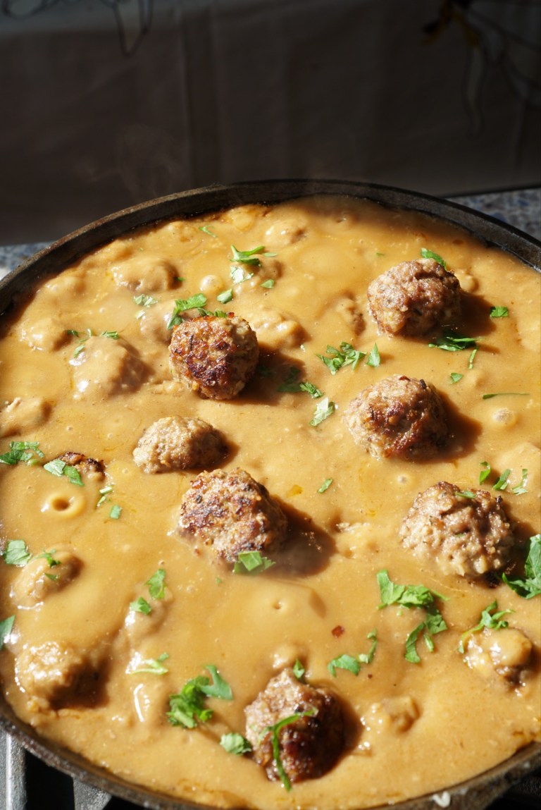 Finnish Meatballs in Brown Sauce – Mummin perinteiset lihapullat ...