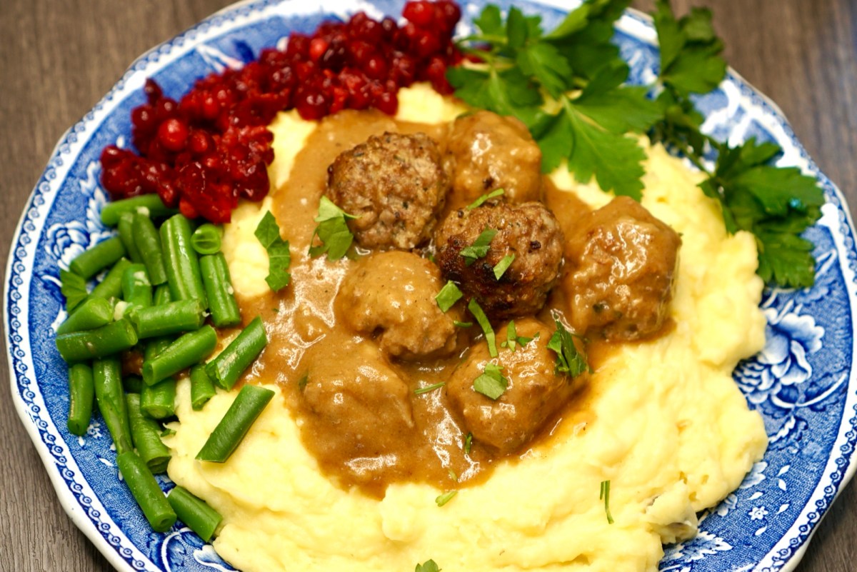 Finnish Meatballs in Brown Sauce – Mummin perinteiset lihapullat ...