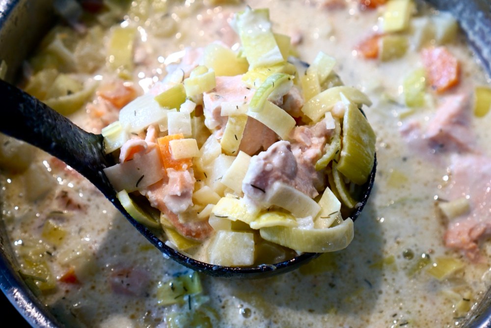 Original Finnish Salmon Soup – Lohikeitto
